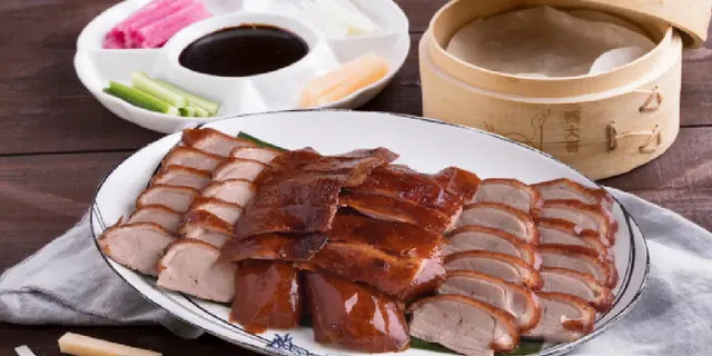 [For 4] Premium Chinese Peking Duck & Dim Sum Lunch for 4 [Service ...