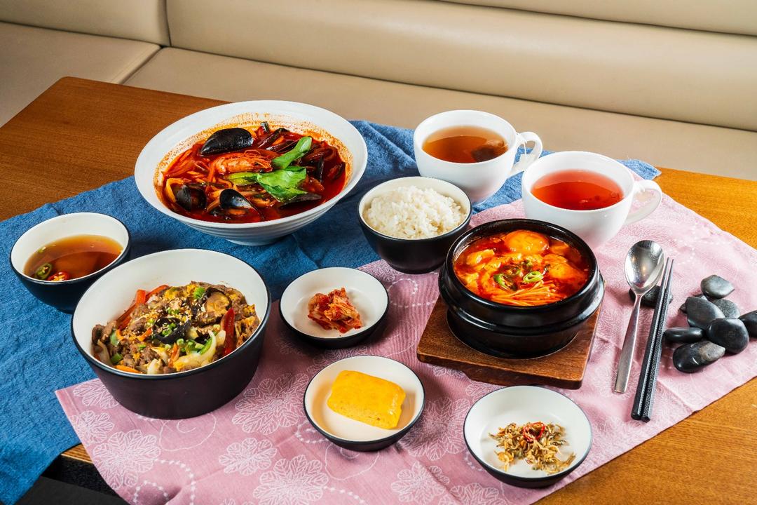 10% Off on Whole Bill | Goobne Chicken (V Point) in causeway-bay Hong ...